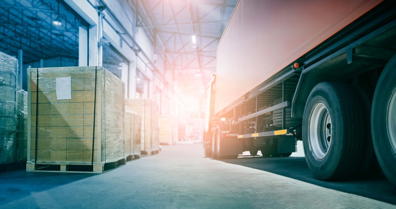 How Pallet Liners Improve Shipping Efficiency and Protection - Hough ...
